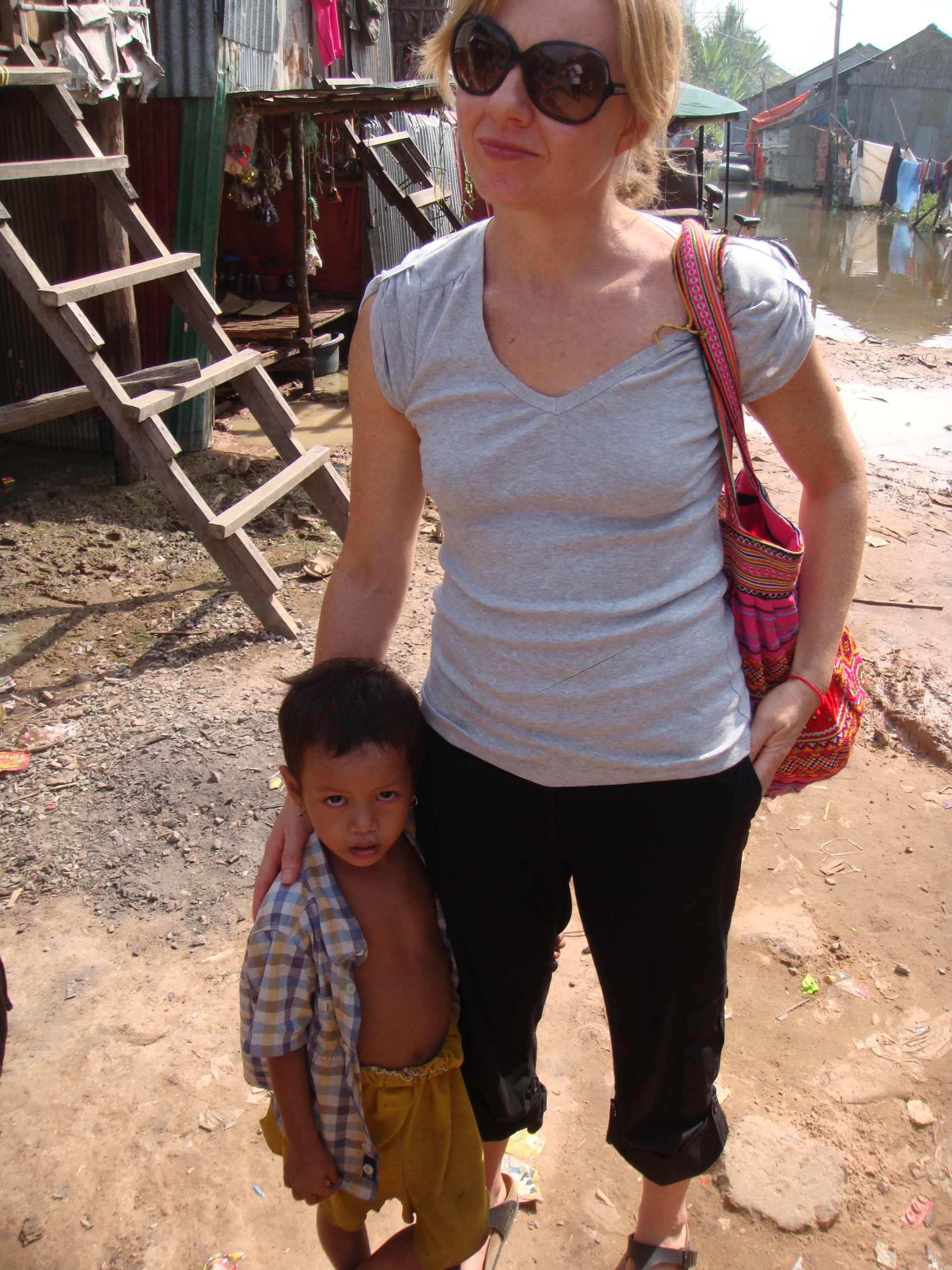 Simon visits New Hope, Cambodia – Wheel2Wheel